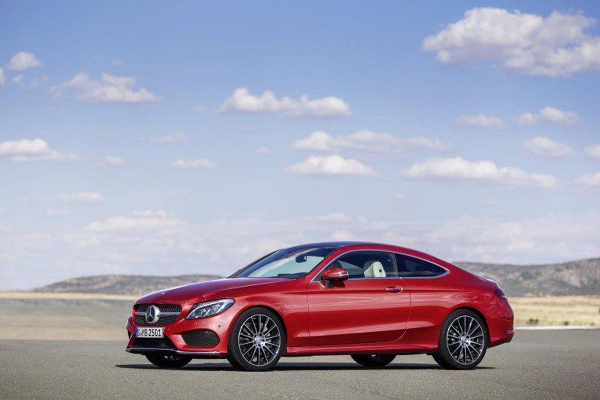 Update: Mercedes-Benz C-Class Coupe Revealed