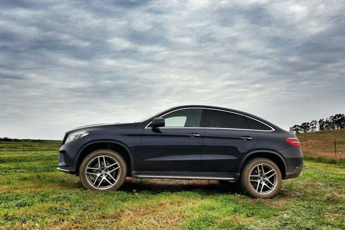 Mercedes-Benz GLE350d Coupe (2016) Review