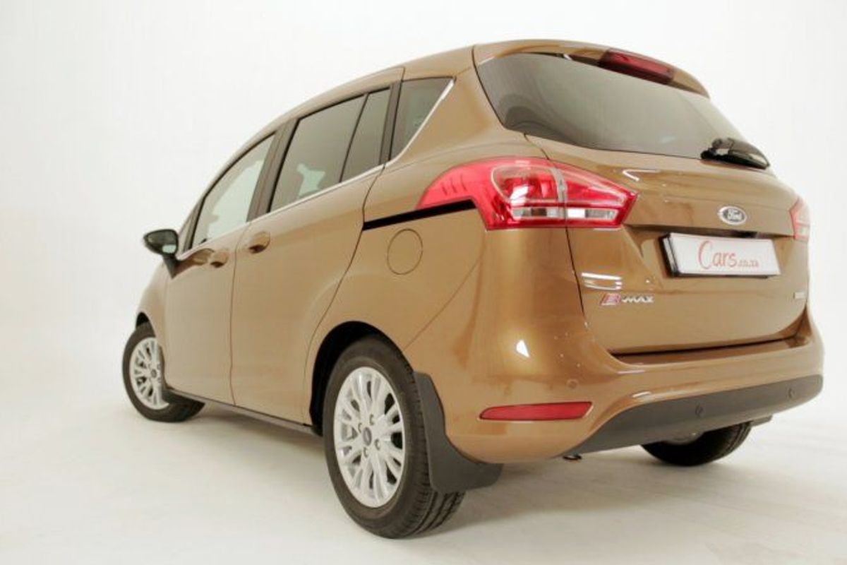 Ford B-Max In-Depth Video Review