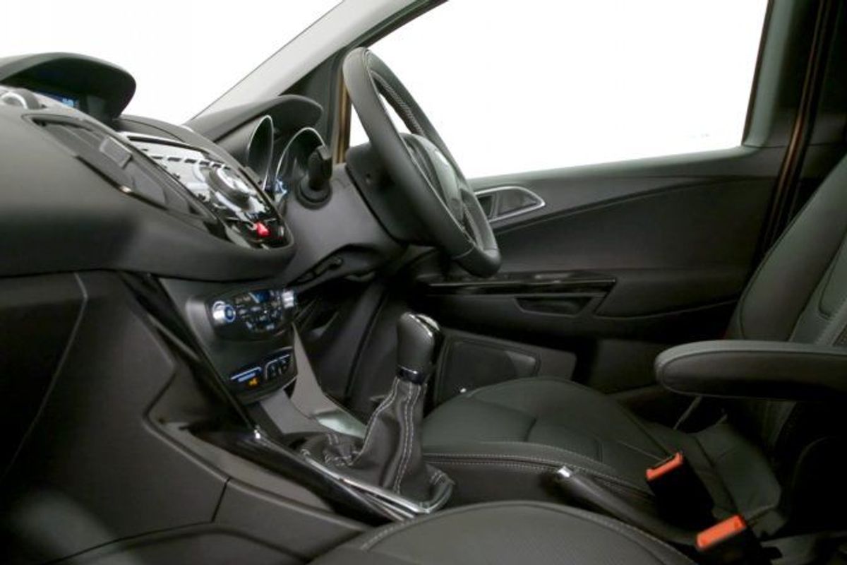 Ford B-Max In-Depth Video Review