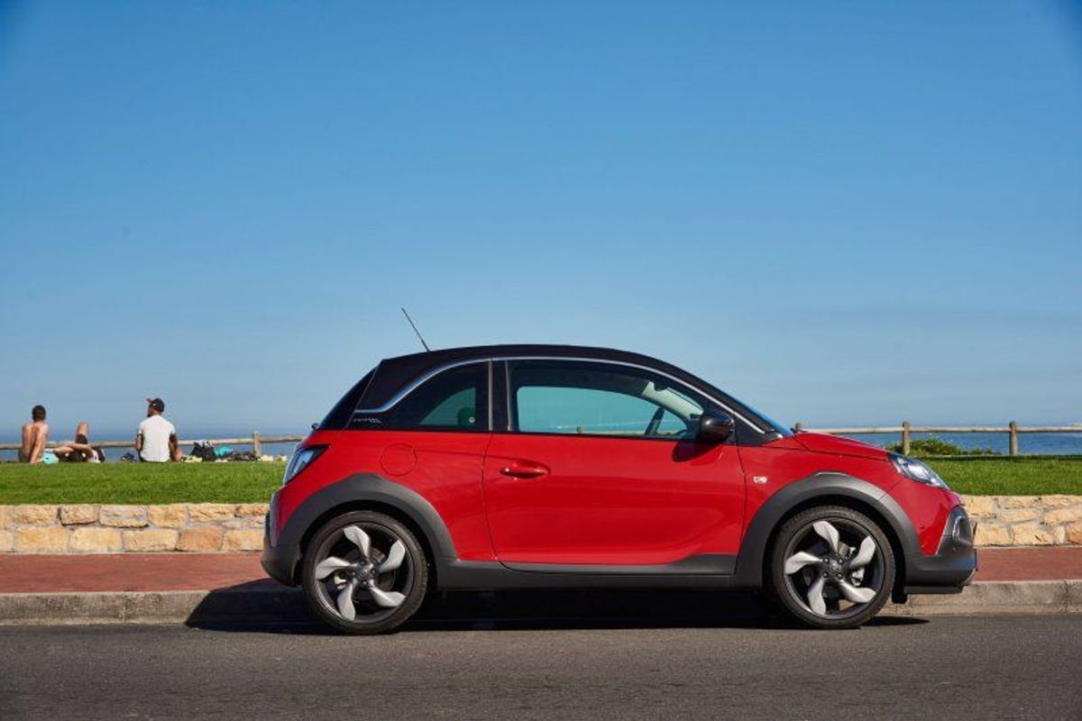 Opel Adam Rocks (2015) First Drive