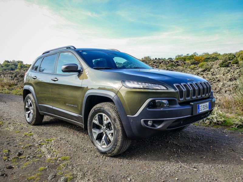 Jeep Conquers Volcano in Italy