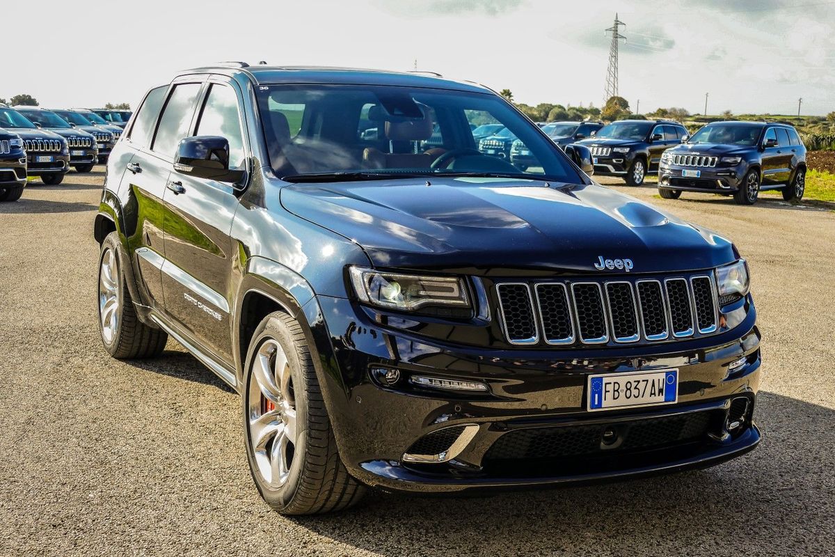 Jeep Conquers Volcano in Italy