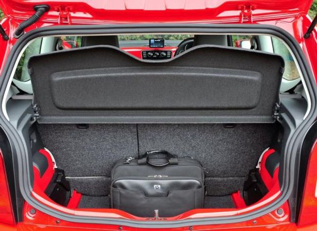 Budget Car Comparison: Volkswagen Move up! Vs Toyota Aygo X-Play