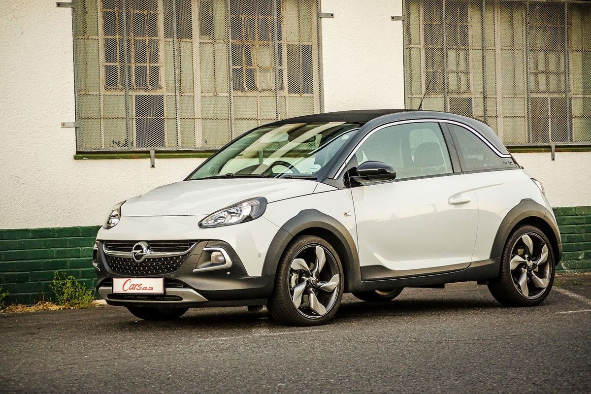 Opel Adam Rocks 1.0T (2015) Review