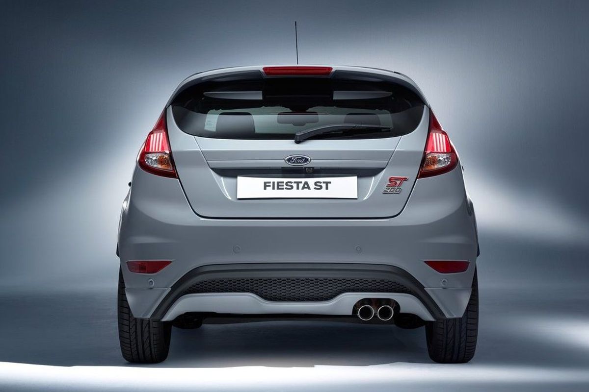 Hotter Ford Fiesta ST200 Revealed