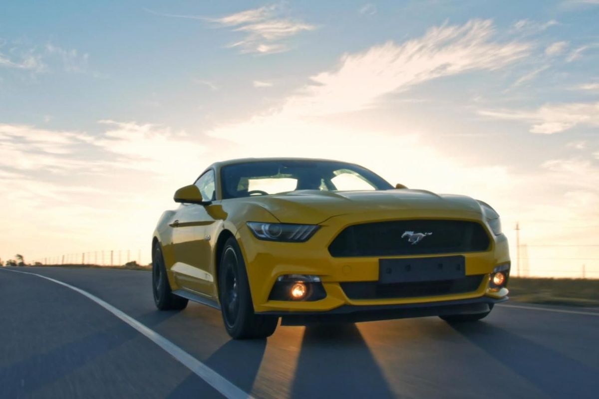 Mustang Is Back: Review, Test Drive & Beauty Shots (Video)