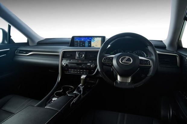 Lexus RX350 EX (2016) Review