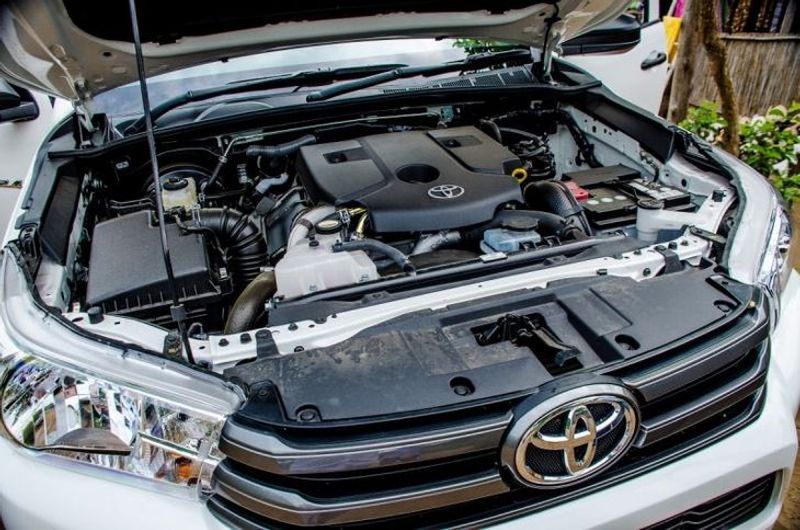 Toyota Hilux 2.4 GD-6 4x4 SRX (2016) First Drive