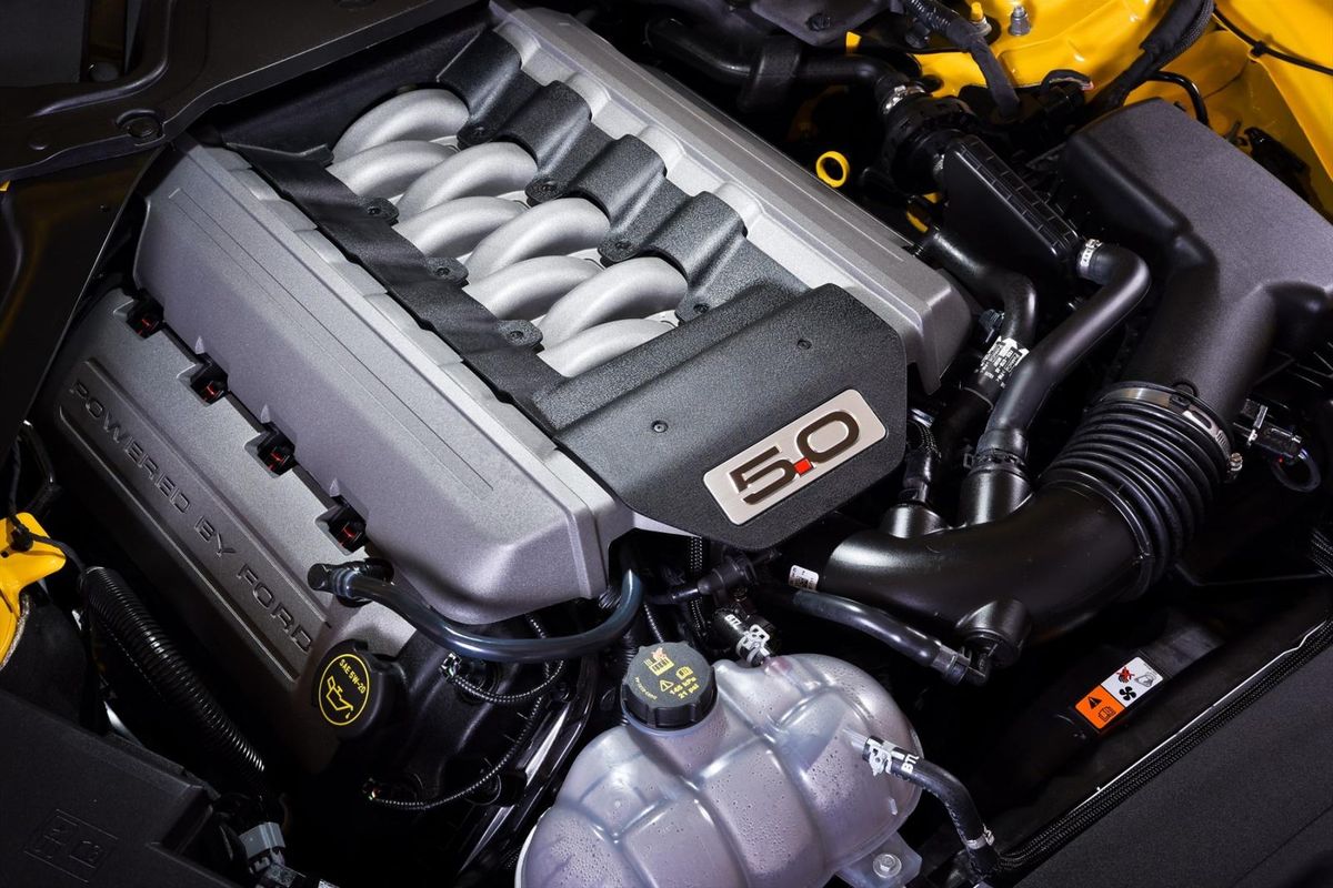 Ford Mustang 5.0 GT Fastback Auto (2016) Review