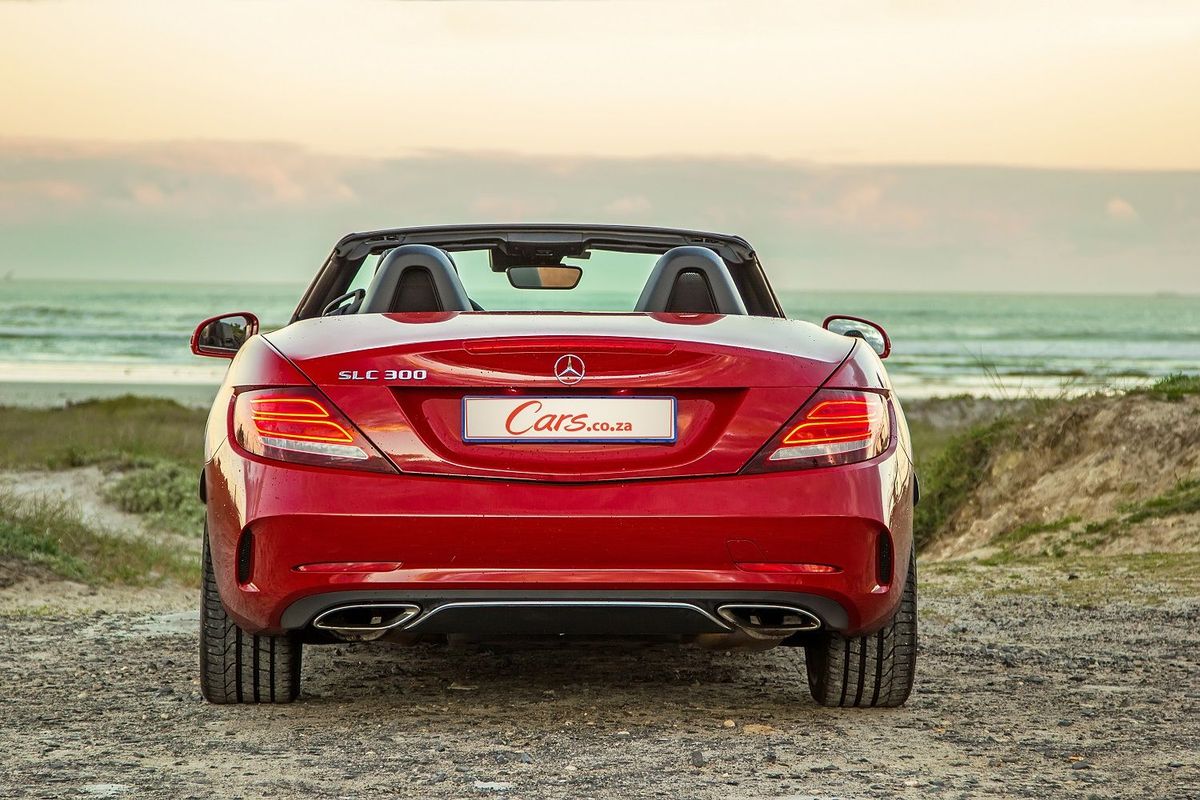 Mercedes-Benz SLC300 (2016) Review