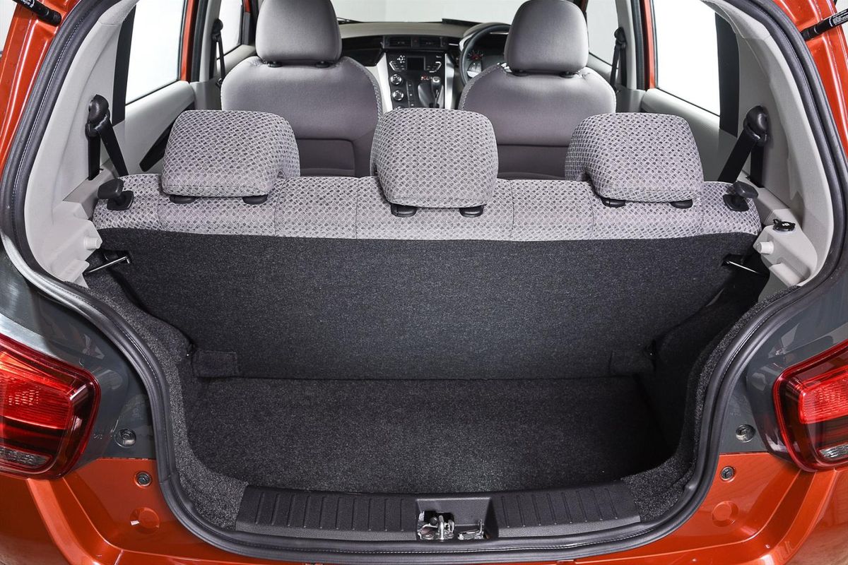 Mahindra KUV100 in SA Specs & Pricing