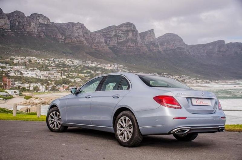 Mercedes-Benz E350d Exclusive (2016) Review