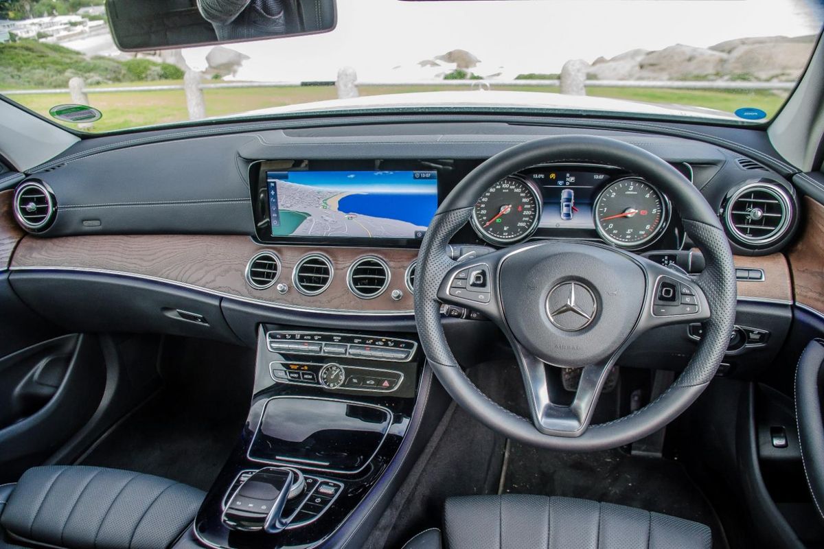 Mercedes-Benz E350d Exclusive (2016) Review