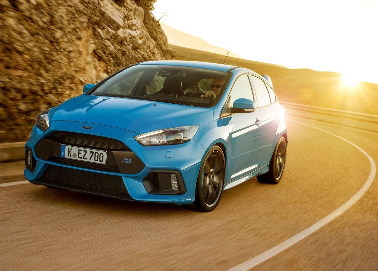 Ford Focus RS (2016) Specs & Price