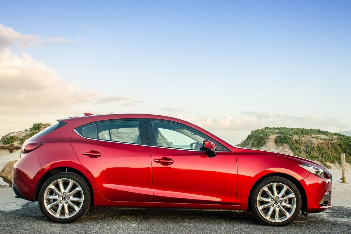 Extended Test: Mazda3 2.0 Astina [with Video]