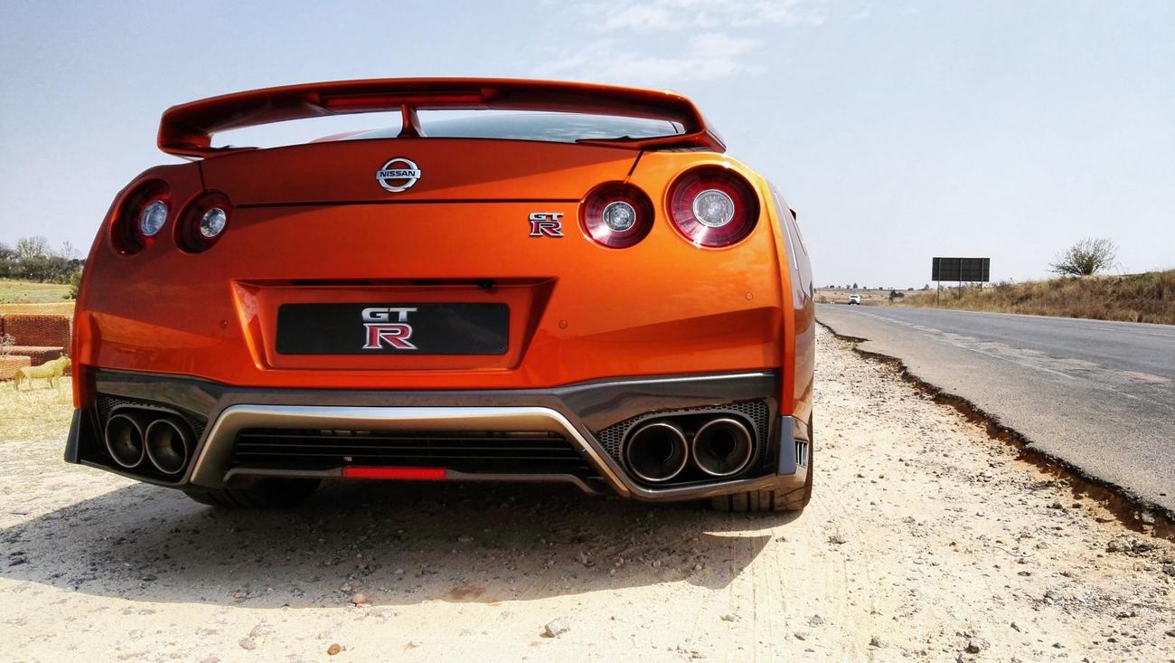 Nissan GT-R (2016) First Drive