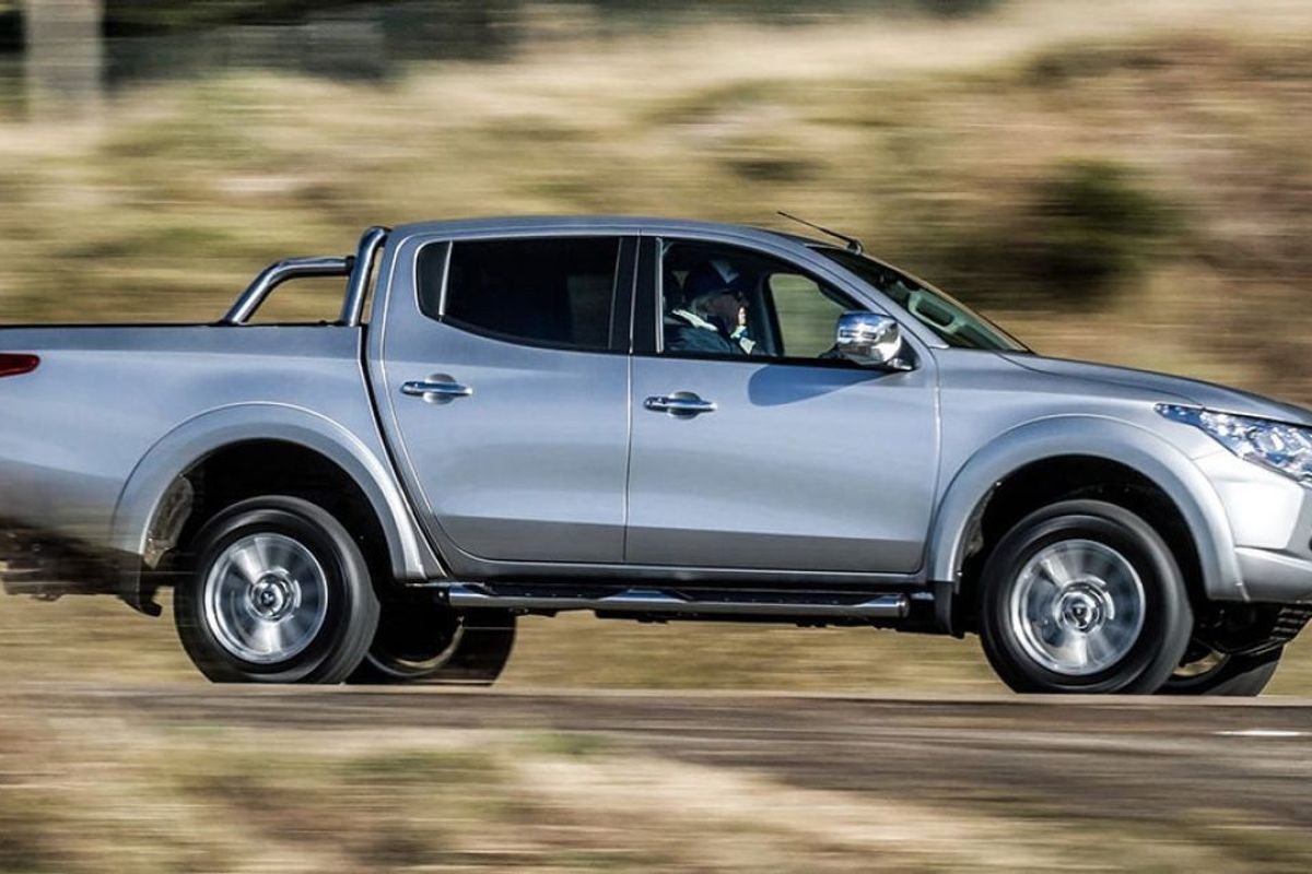 Mitsubishi Triton SU (2017) Specs & Price