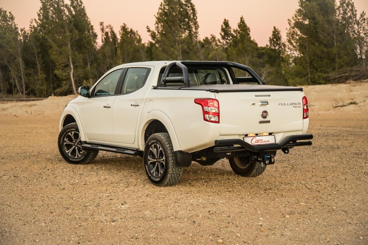Fiat Fullback Double-Cab 2.5 Di-D 4x4 LX (2017) Review