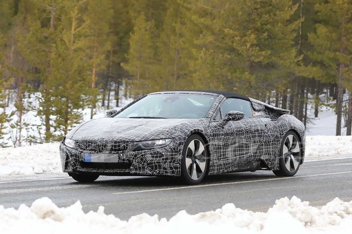 Spy Shots - BMW i8 Convertible