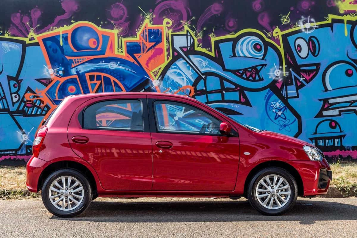 Toyota Etios 1.5 Sprint (2017) Specs & Pricing