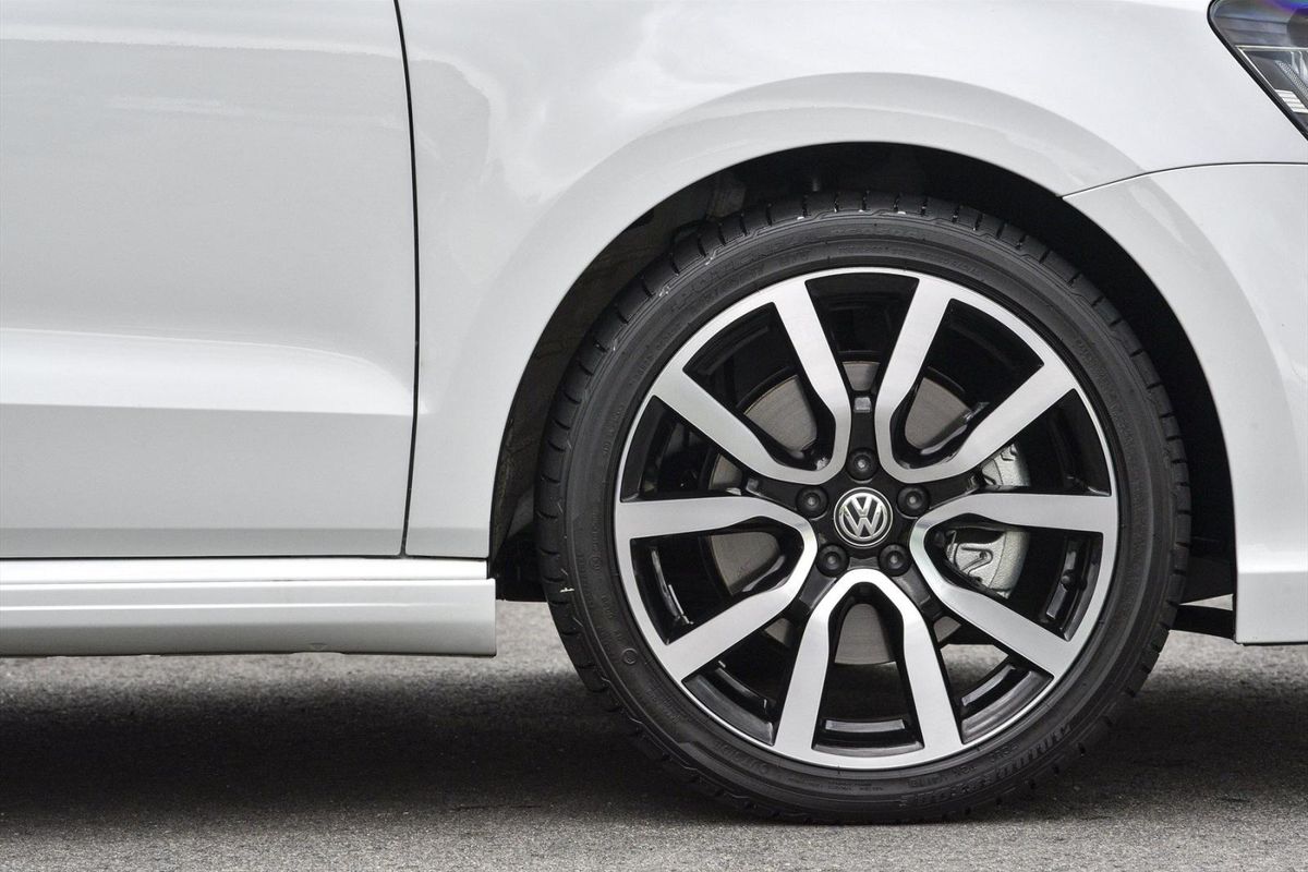 Volkswagen Polo 1.0 TSI R-Line (2017) First Drive