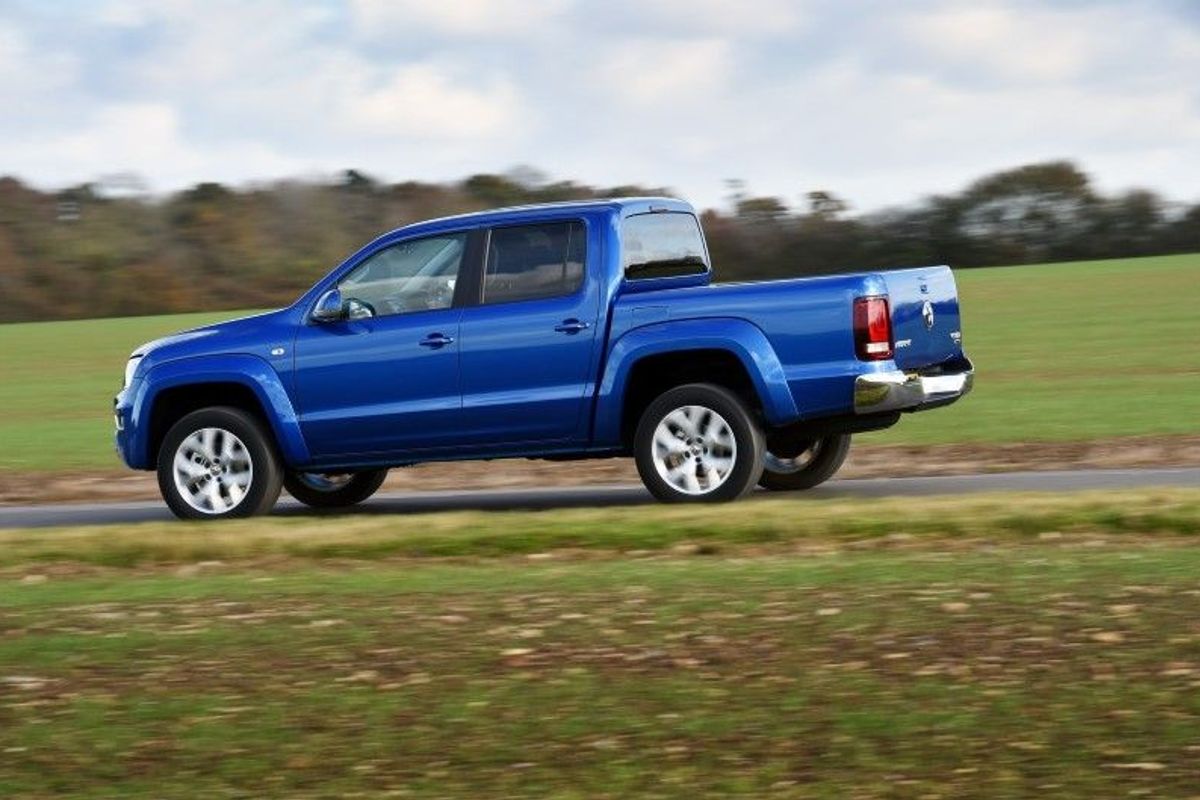 Volkswagen Amarok (2017) Specs & Pricing