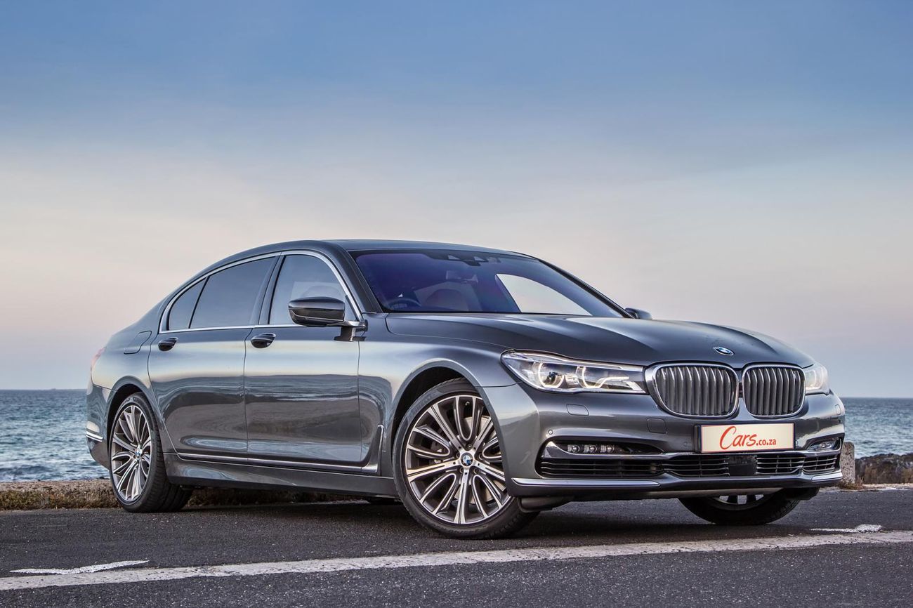 BMW 750Li Design Pure Excellence (2017) Quick Review