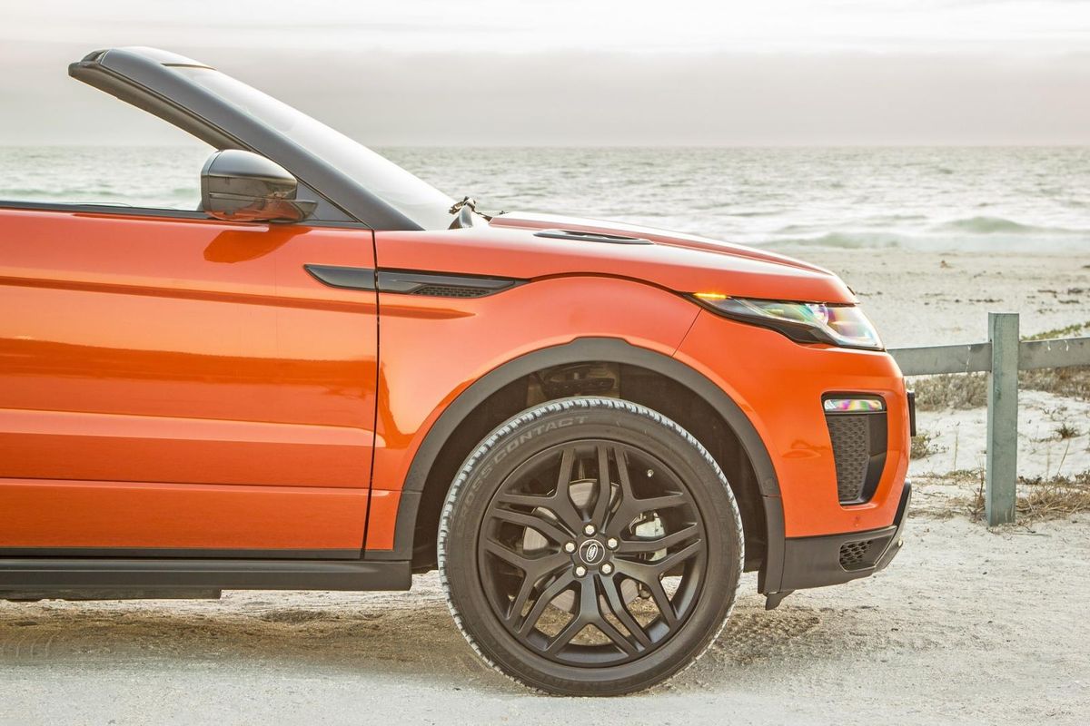 Range Rover Evoque Convertible (2017) Quick Review