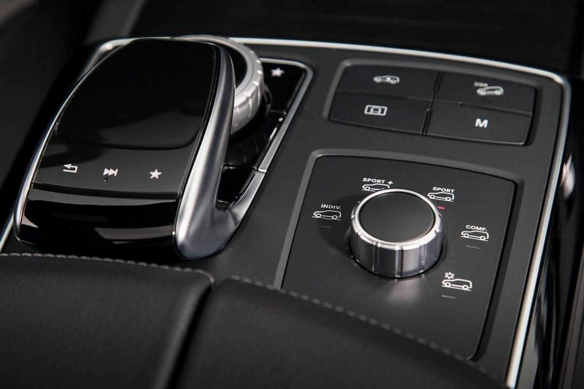 Mercedes-AMG GLE 43 (2017) Quick Review