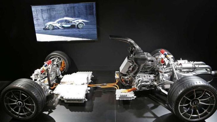 Mercedes-AMG: Hand-Built Engines Meets 21st Century Tech