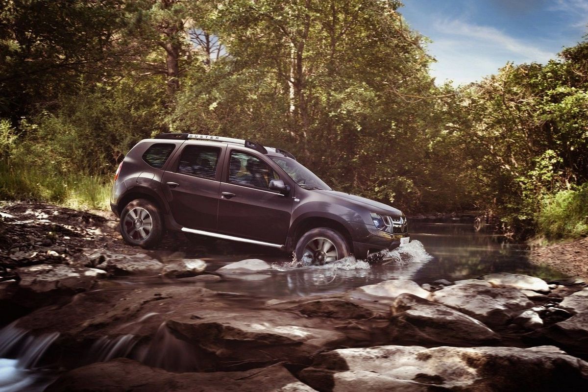 Renault Duster Automatic (2017) Specs & Price