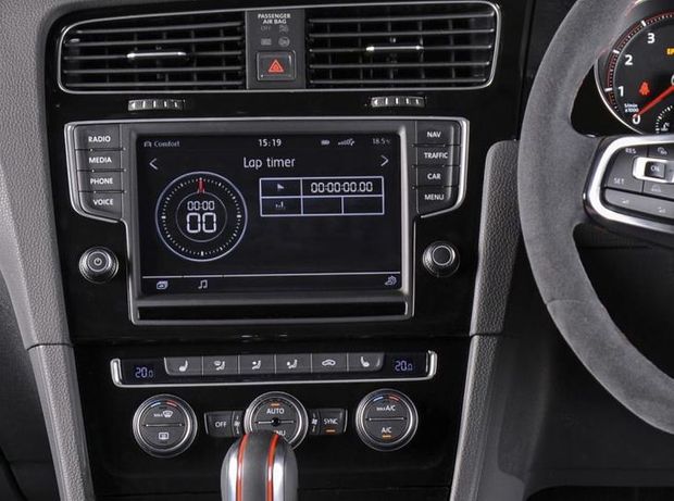 Key Differences: Volkswagen Golf R (2017) 7.0 & 7.5