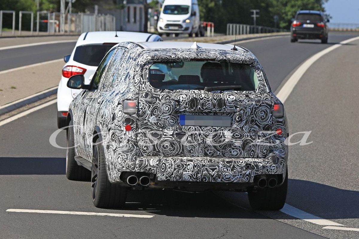 Spy Shots: BMW X5 M vs Mercedes-AMG GLE63