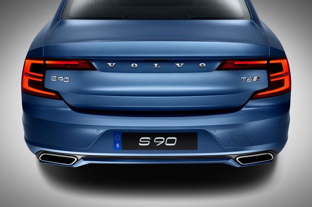 Volvo S90 R-Design in SA (2017) Specs & Price