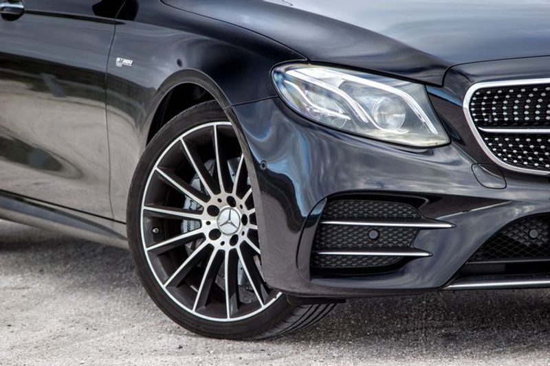 Mercedes-AMG E43 4Matic (2017) Quick Review