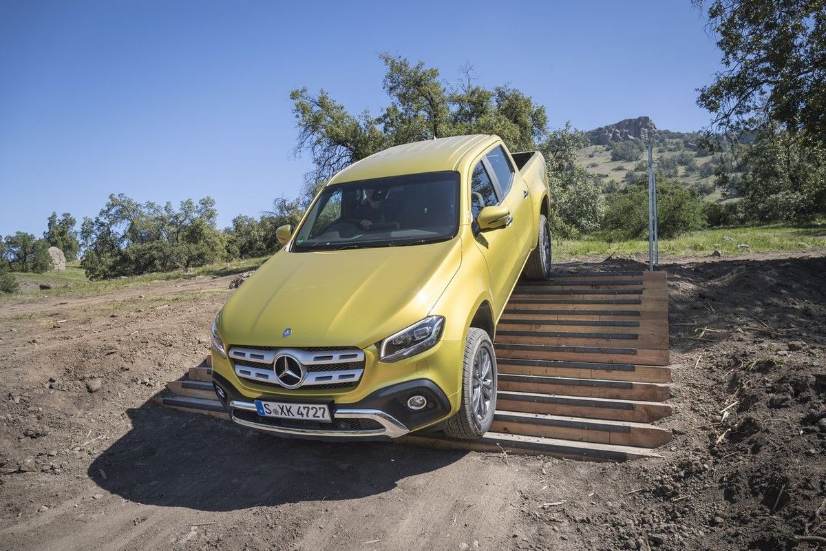 Mercedes-Benz X-Class: Reality vs Concept