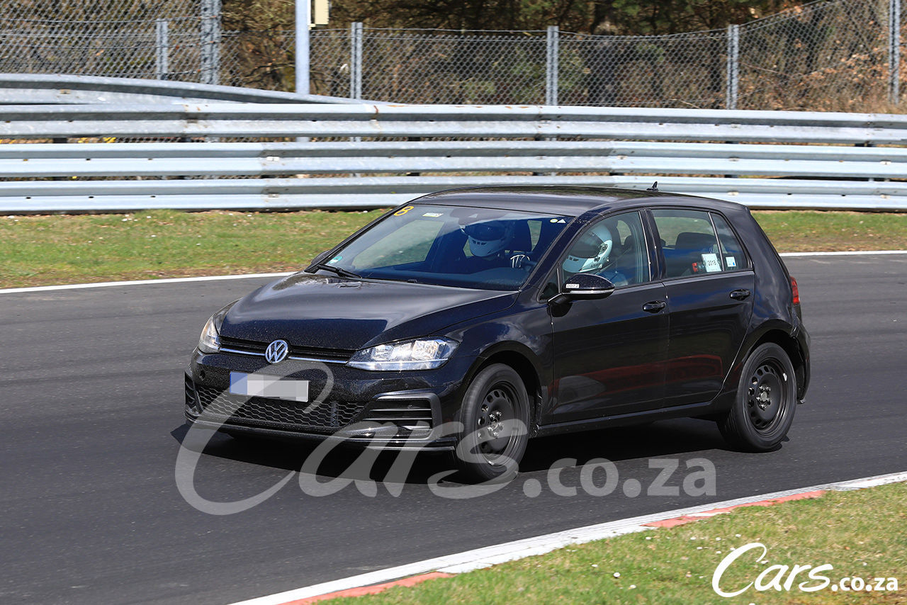 Spy Shots: Volkswagen Golf 8