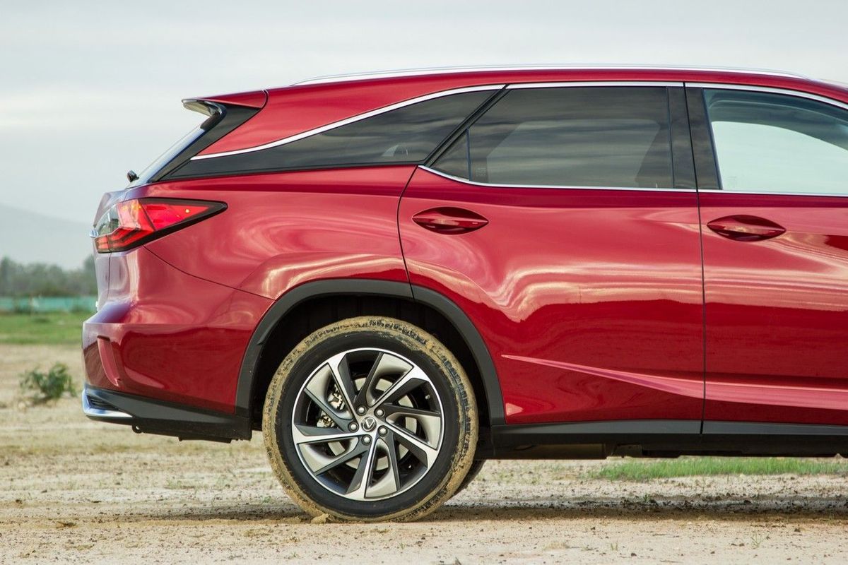 Lexus RX 350L EX (2018) Quick Review