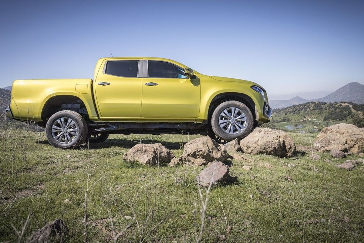 Mercedes-Benz X-Class (2018) Specs & Price