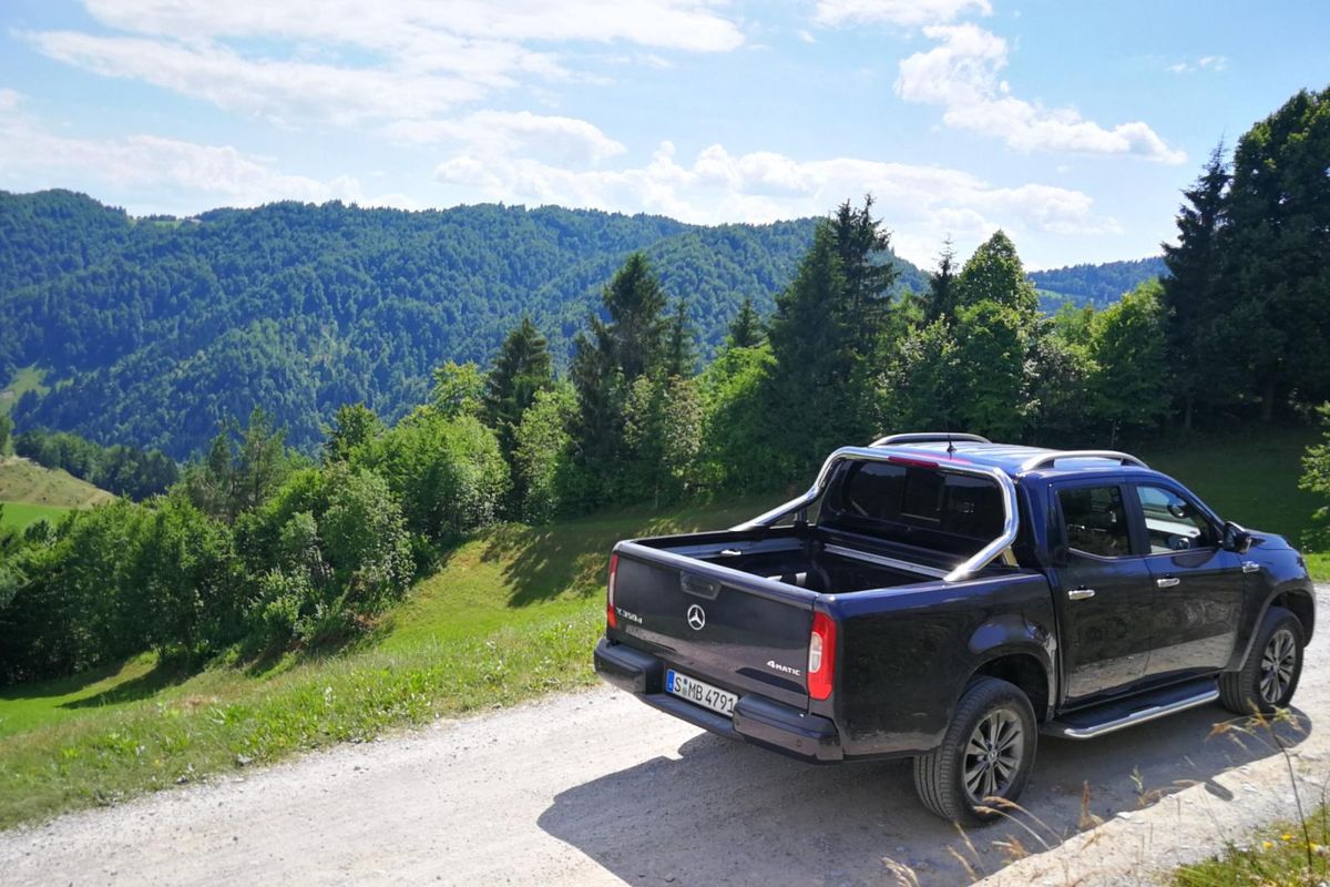Mercedes-Benz X350d 4Matic (2018) International Launch Review