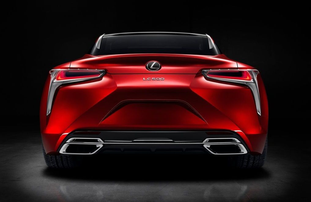 Lexus LC 500 Goes Night Drifting