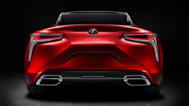 Lexus LC 500 Goes Night Drifting