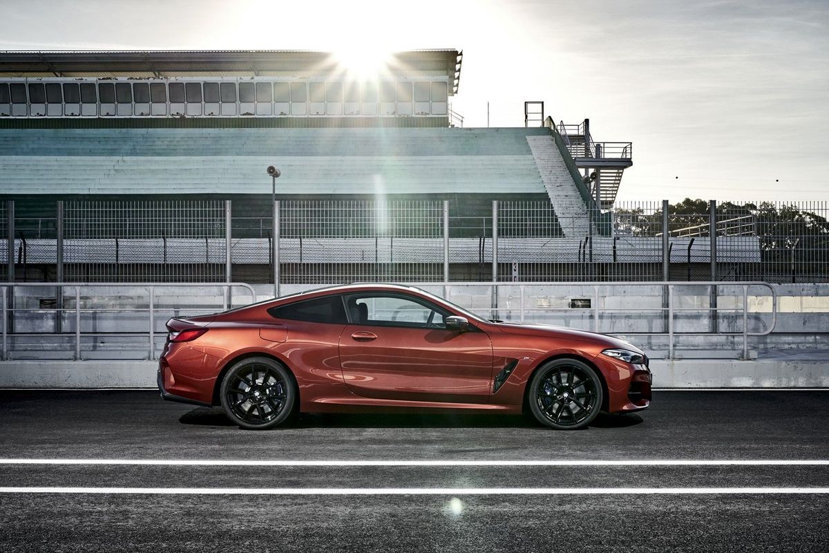 BMW M850i xDrive Coupe (2019) International Launch Review