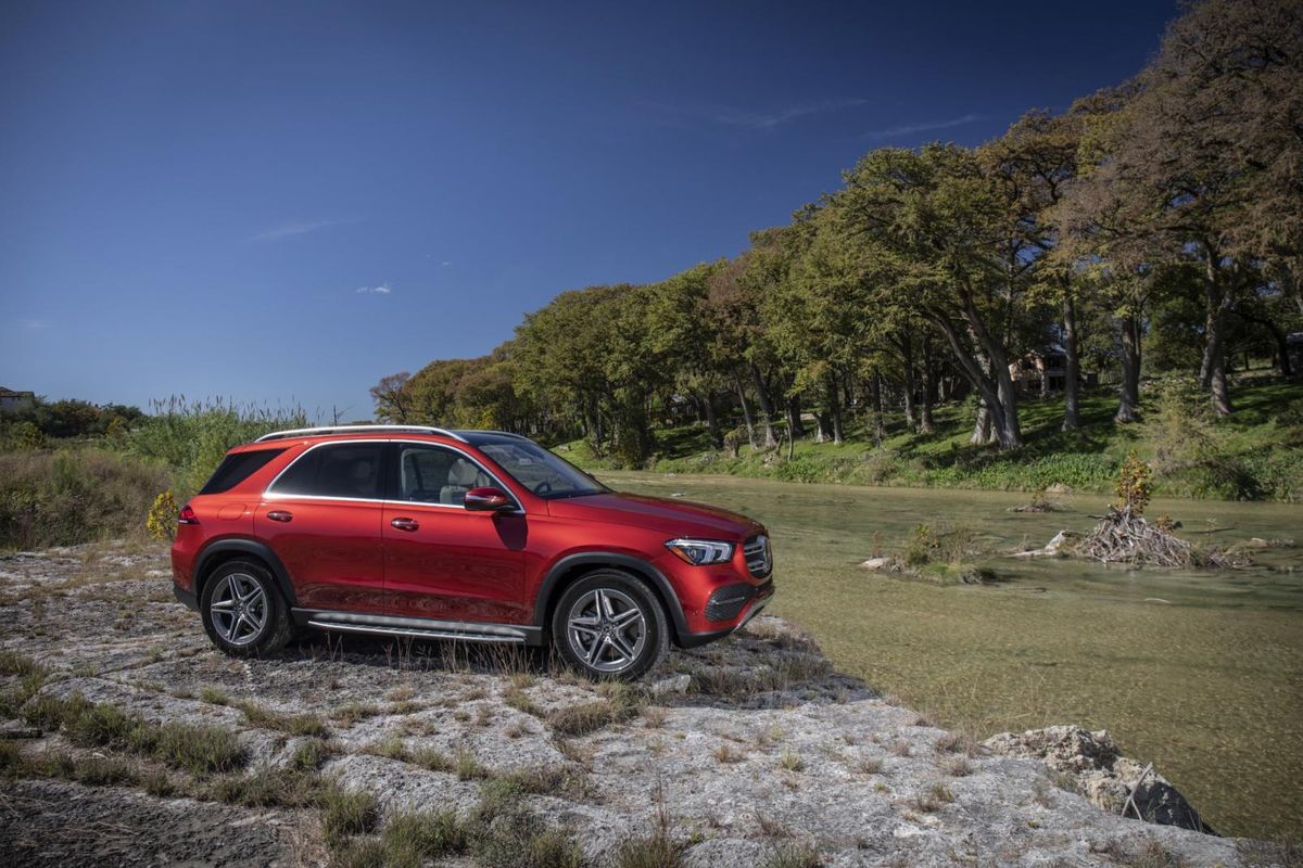 Mercedes-Benz GLE (2019) International Launch Review