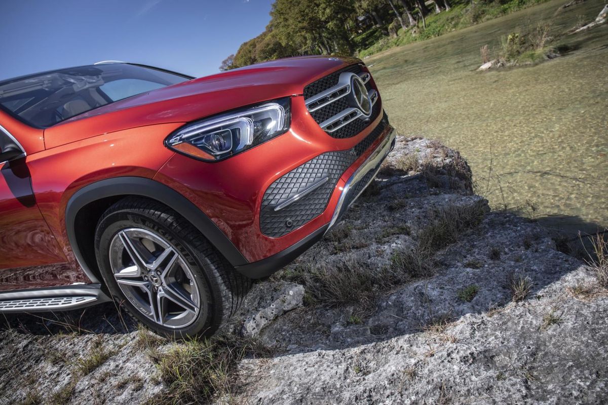 Mercedes-Benz GLE (2019) International Launch Review