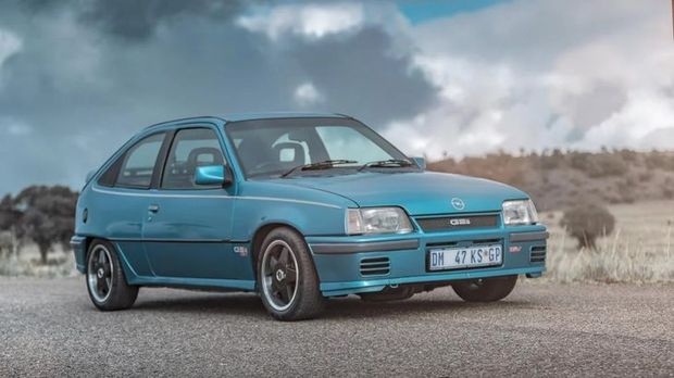 Top 100 Coolest Cars of all Time