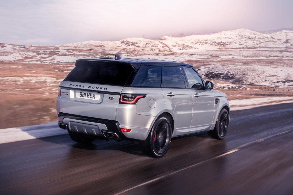 Range Rover Sport HST Introduces New Inline 6