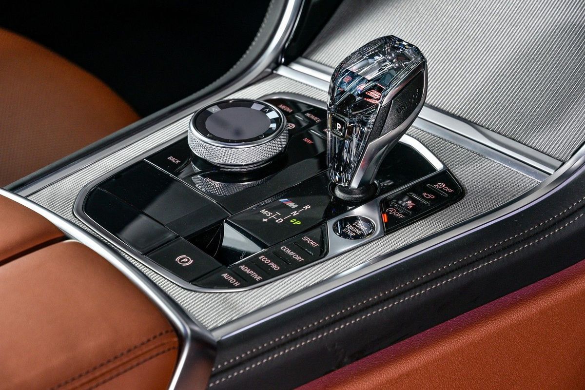 BMW M850i xDrive Coupe (2019) Launch Review