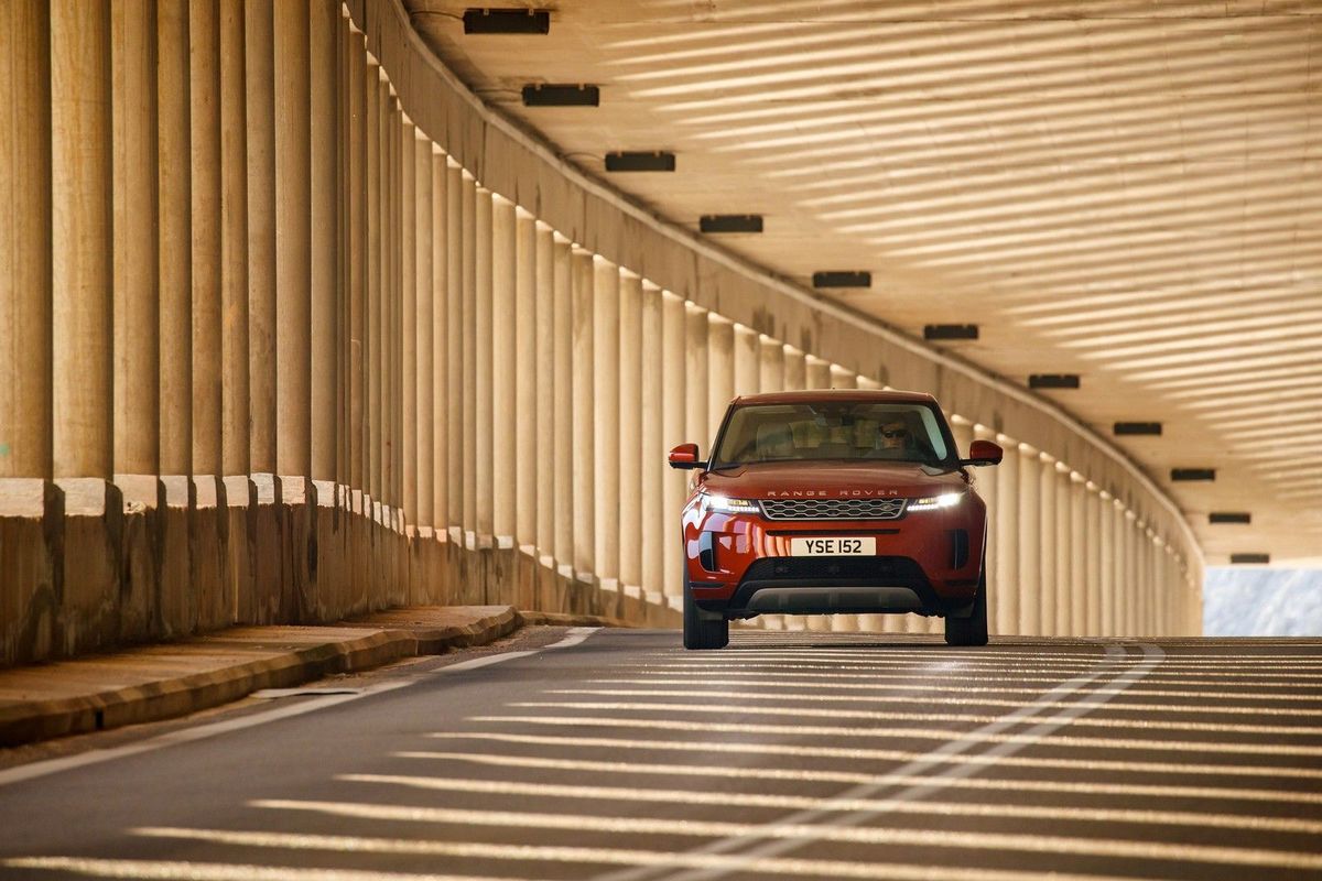 Range Rover Evoque (2019) International Launch Review